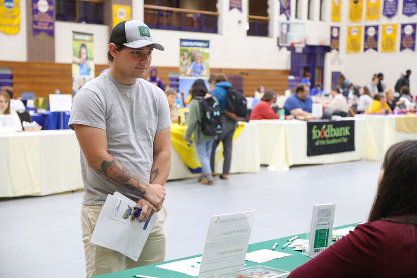 Elmira College Engagement Fair Connects Students With Area Non-Profits ...